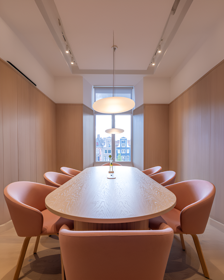 NIO House Amsterdam | Er zijn verschillende ruimtes gecreëerd waar je ...